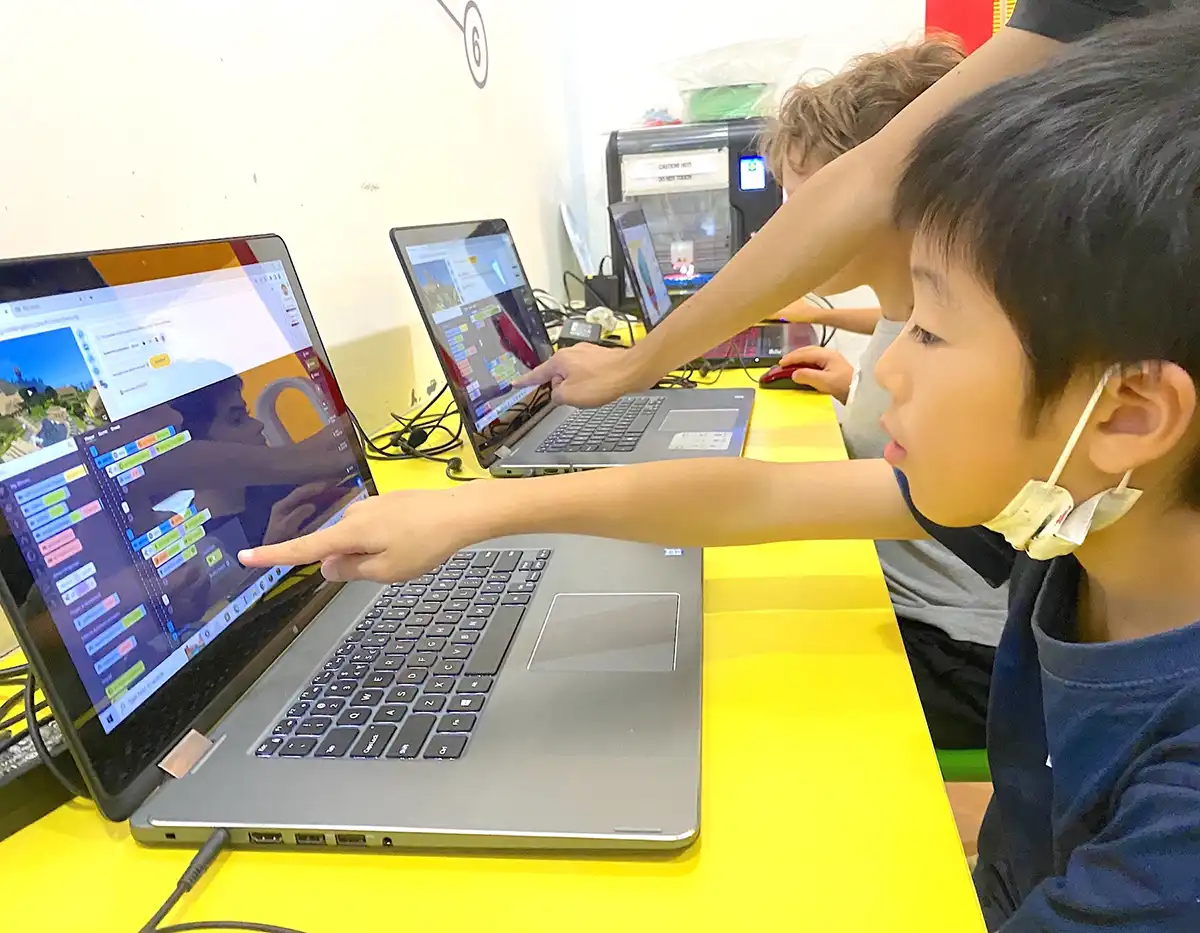 15 Best Coding Classes for Kids in Singapore 2024